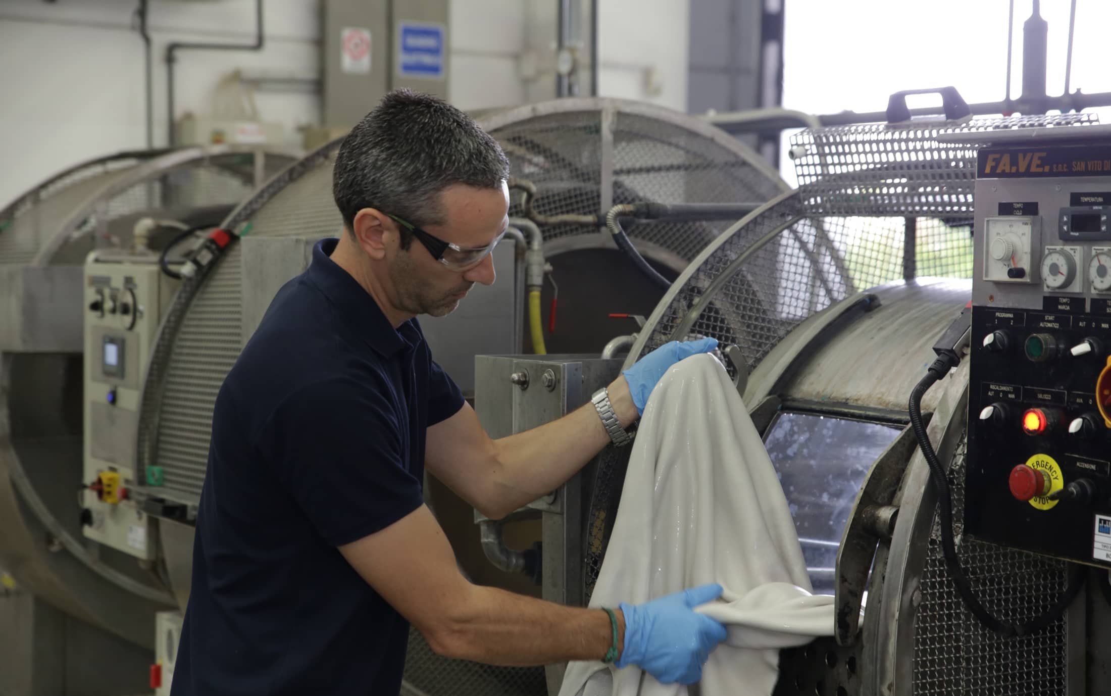 Muno: Low-impact chemical solutions for leather industry. | Muno